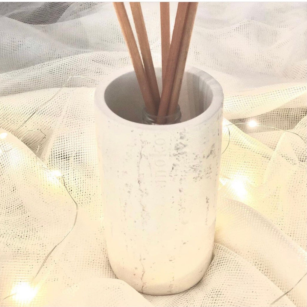 Concrete Diffuser Vessel – Dutchess Martha